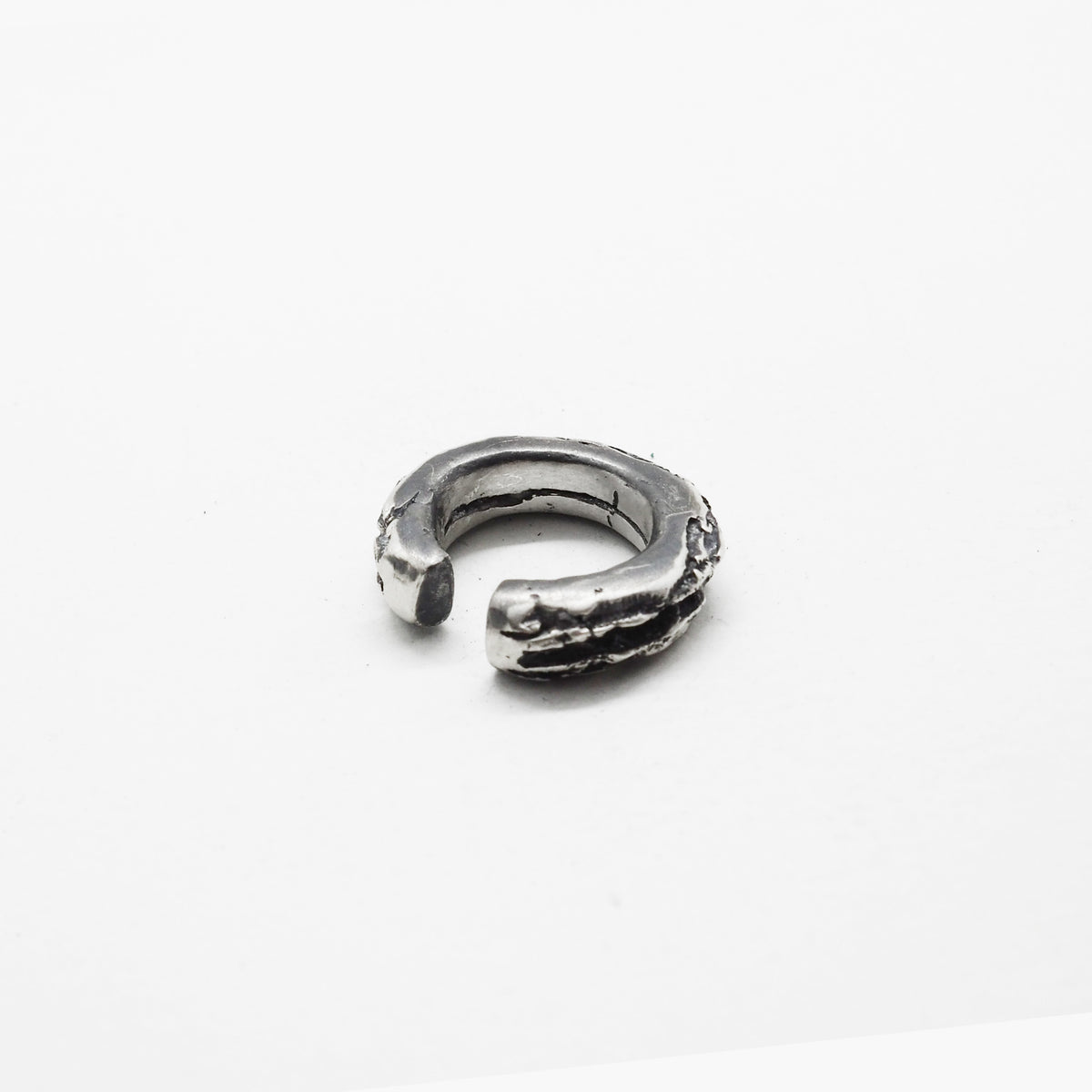 DOUBLE BROKEN EAR CUFF – OSS